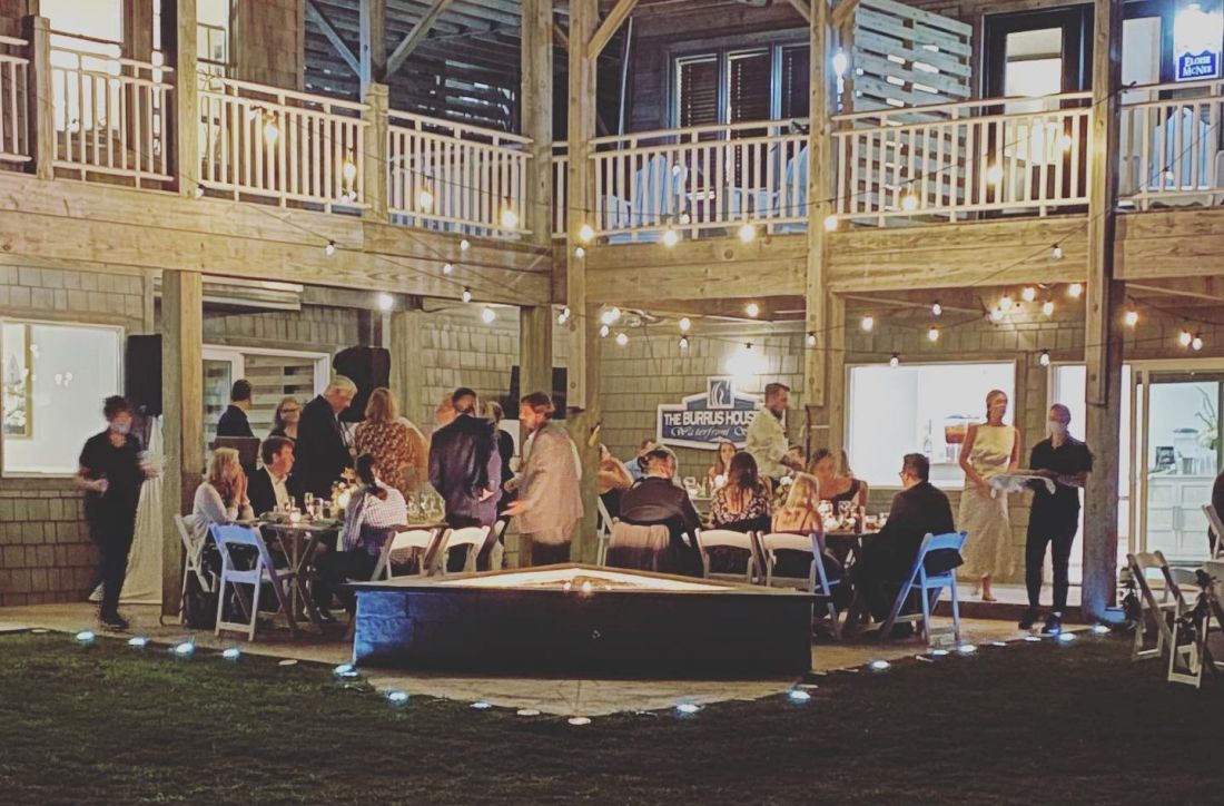 Burrus House Inn Waterfront Suites | Outer Banks