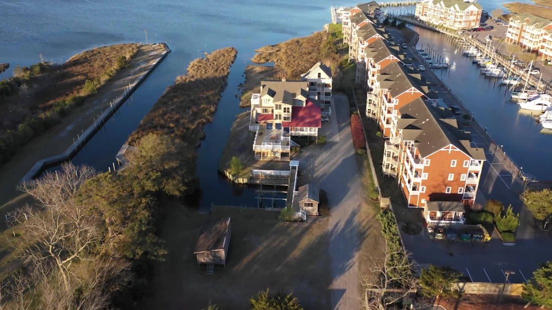 Burrus House Inn Waterfront Suites | Outer Banks