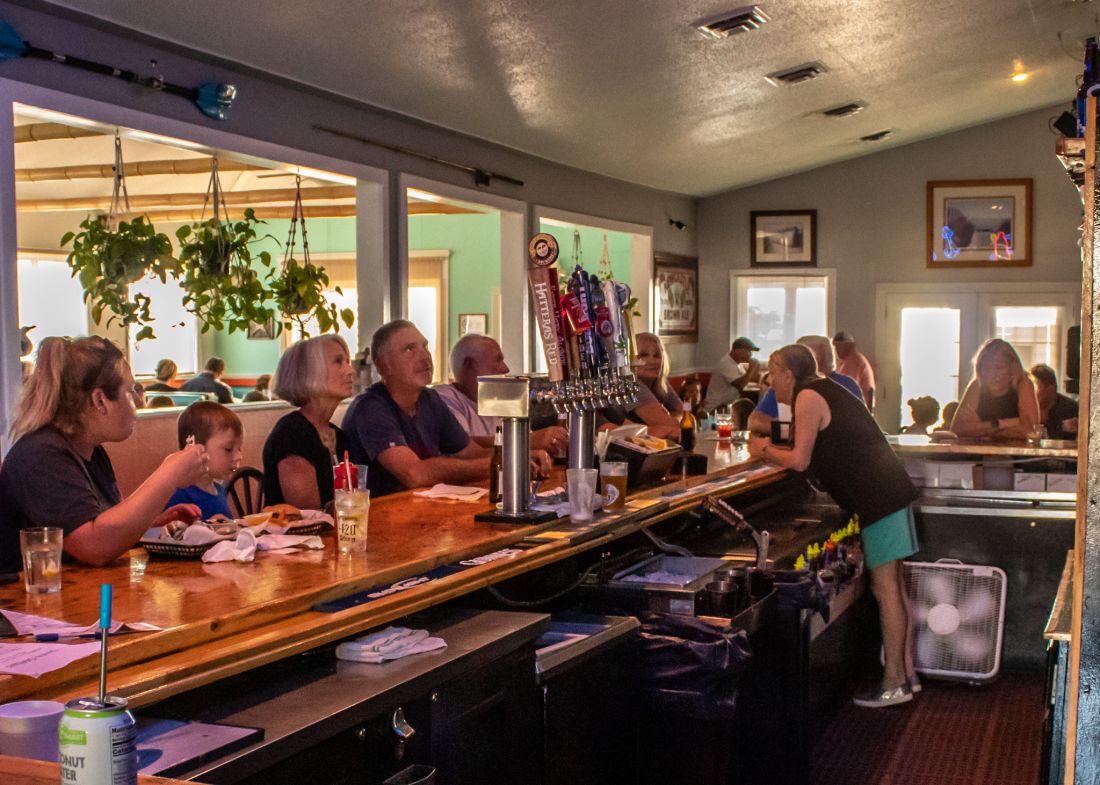 Neptune's Kitchen & Dive Bar | Outer Banks